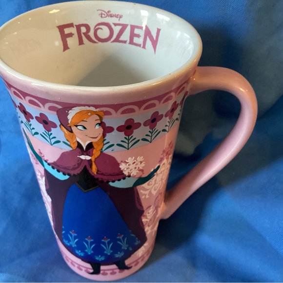 Disney | Dining | Disney Frozen Store Exclusive Frozen Princess Anna ...